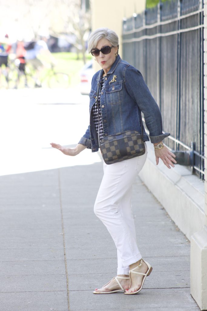 5 Travel Outfit Ideas for Spring