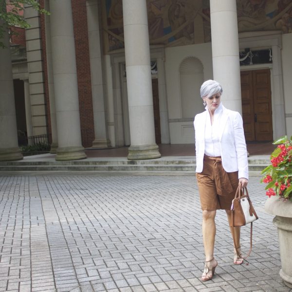 How to wear a blazer this summer: 4 ideas to style and wear a blazer