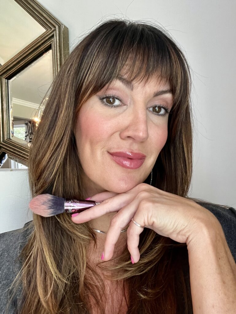 How to Apply Blush By Face Type: Square, Round, Oval, Heart