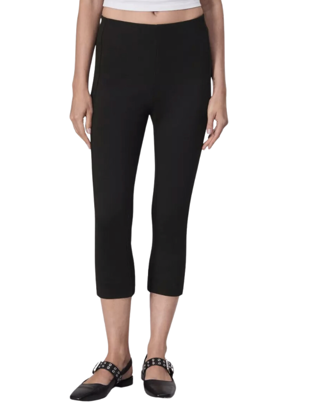 Capri Pants: Tips for Wearing This Fashion-Forward Summer Style