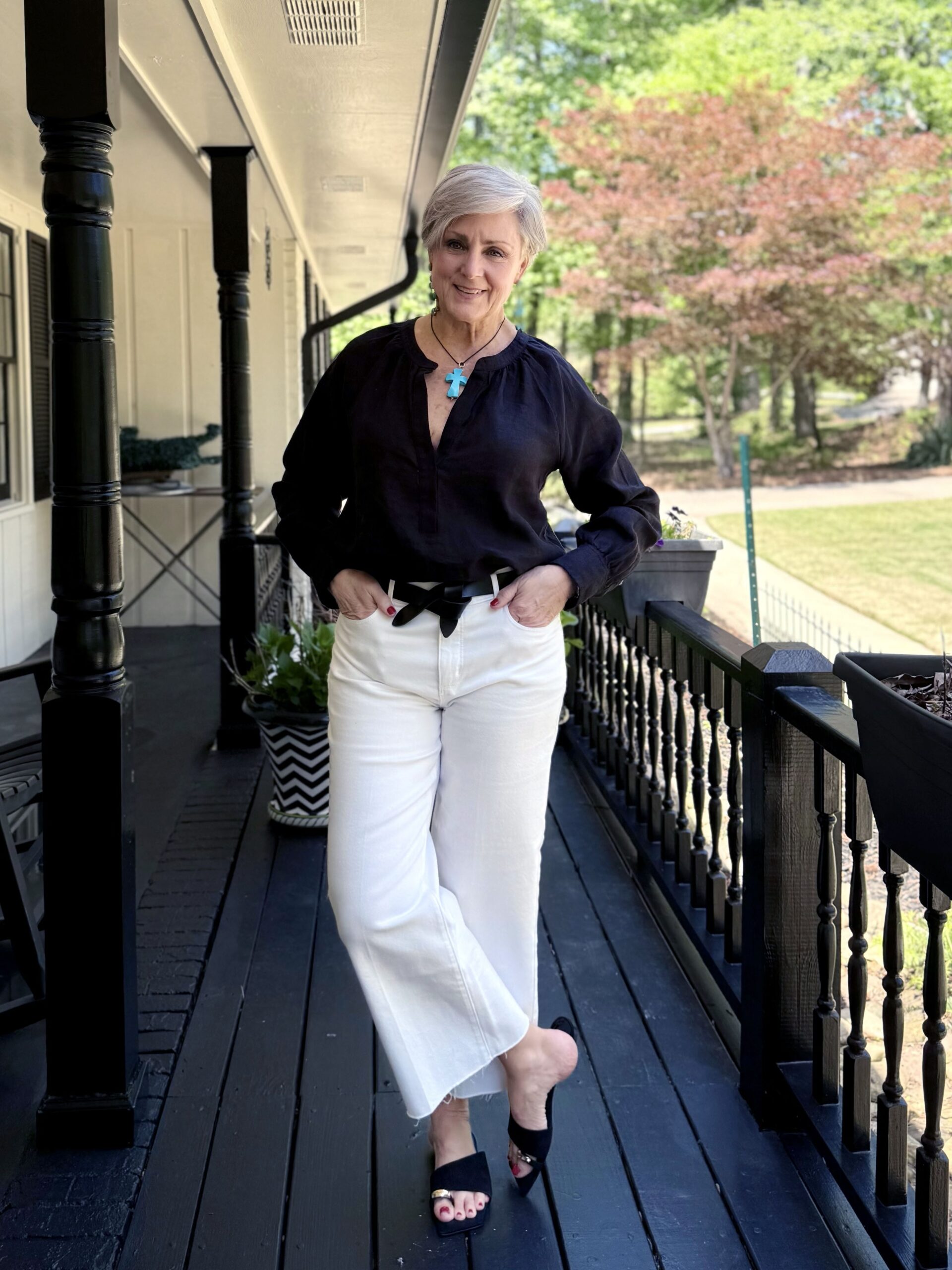 7 Flattering Outfits for Women Over 50 - Style at a Certain Age
