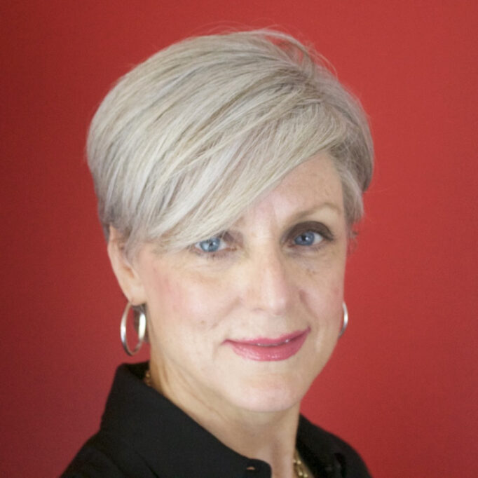 How to Style a Pixie Cut with Volume, Texture & Confidence - Style at a ...