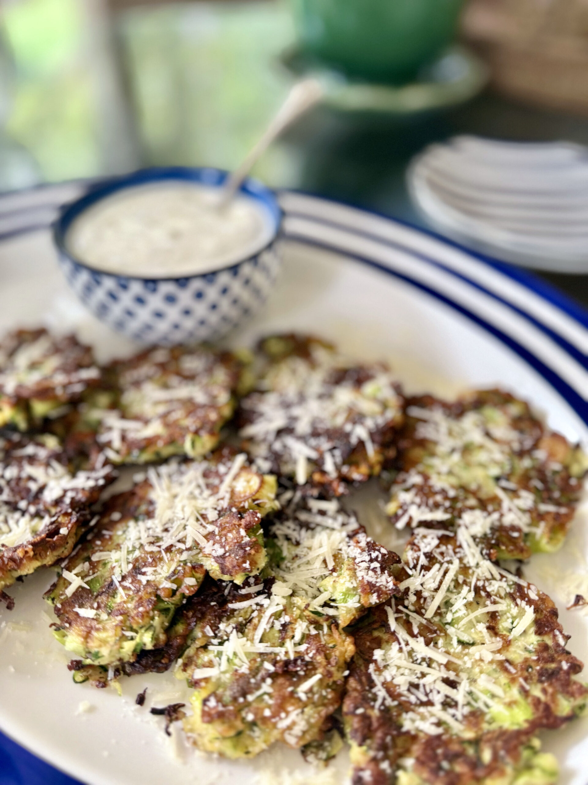 August Style – Casual Looks, Cucumber Cooler & Zucchini Fritters