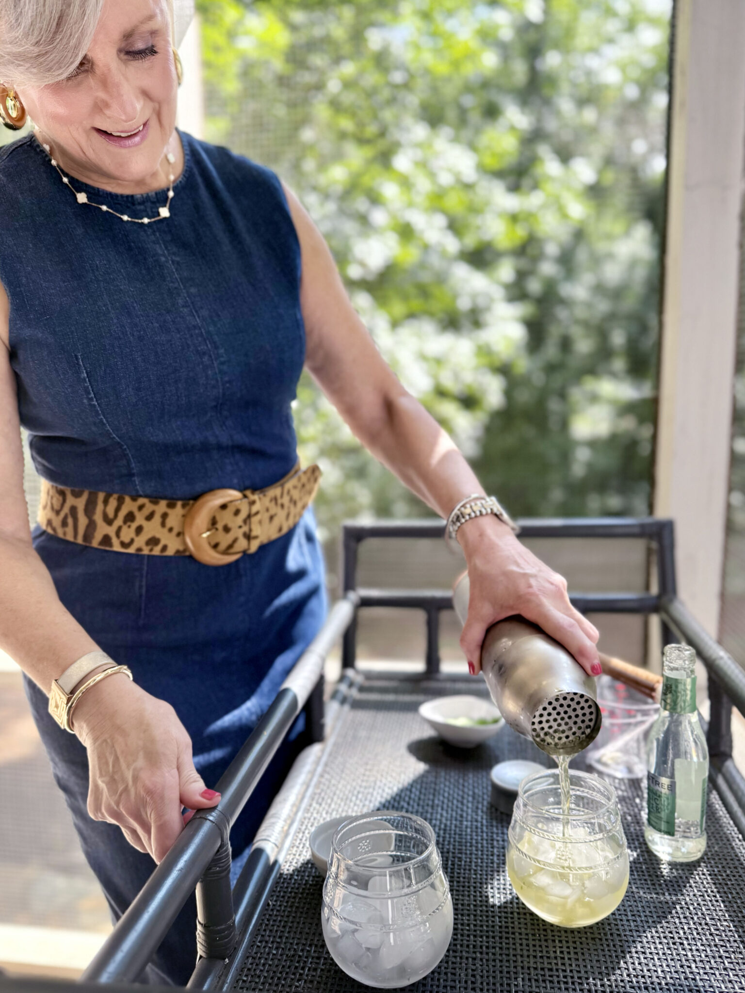 August Style – Casual Looks, Cucumber Cooler & Zucchini Fritters
