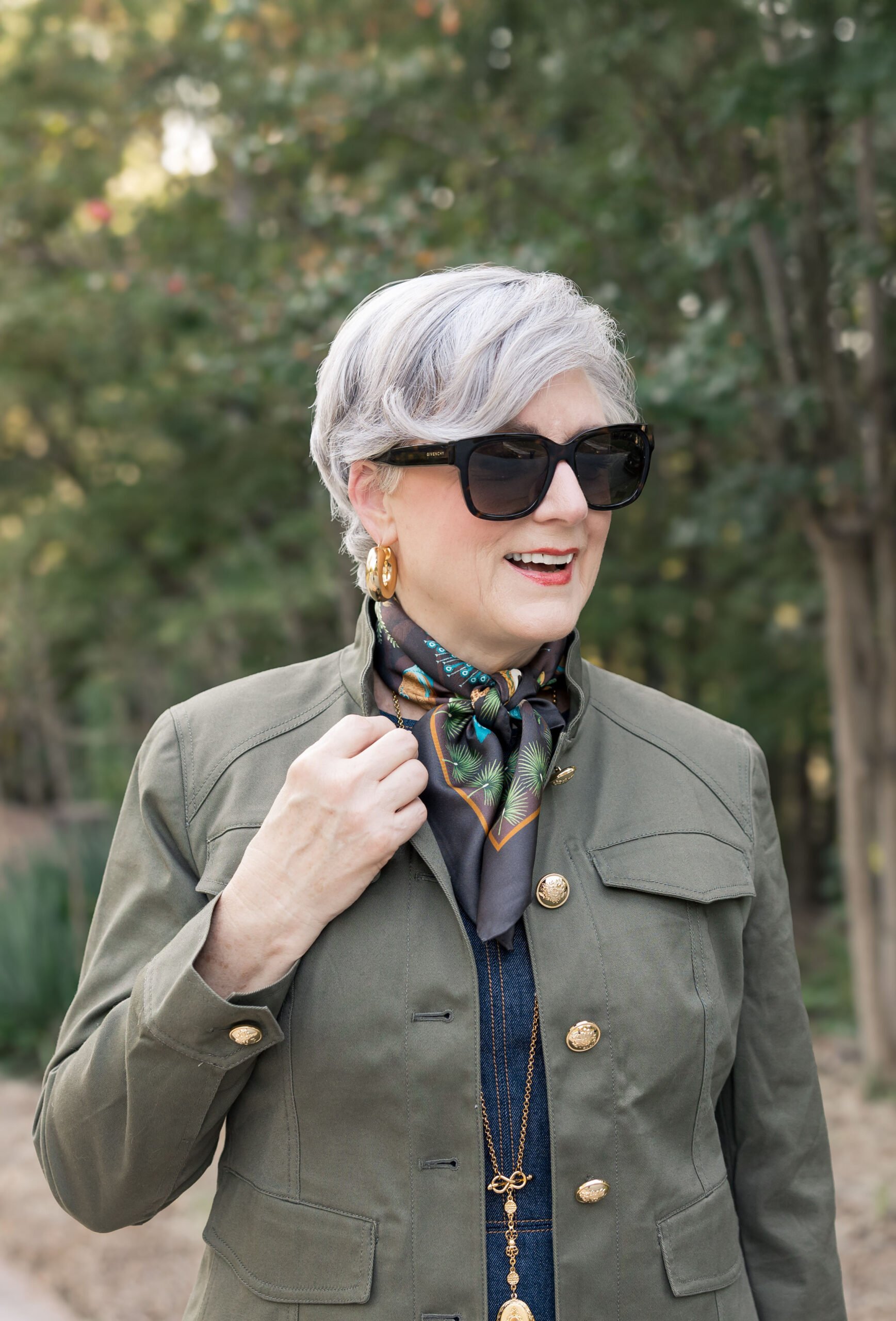 Best Fall Accessories for Women Over 50 – Timeless & Stylish